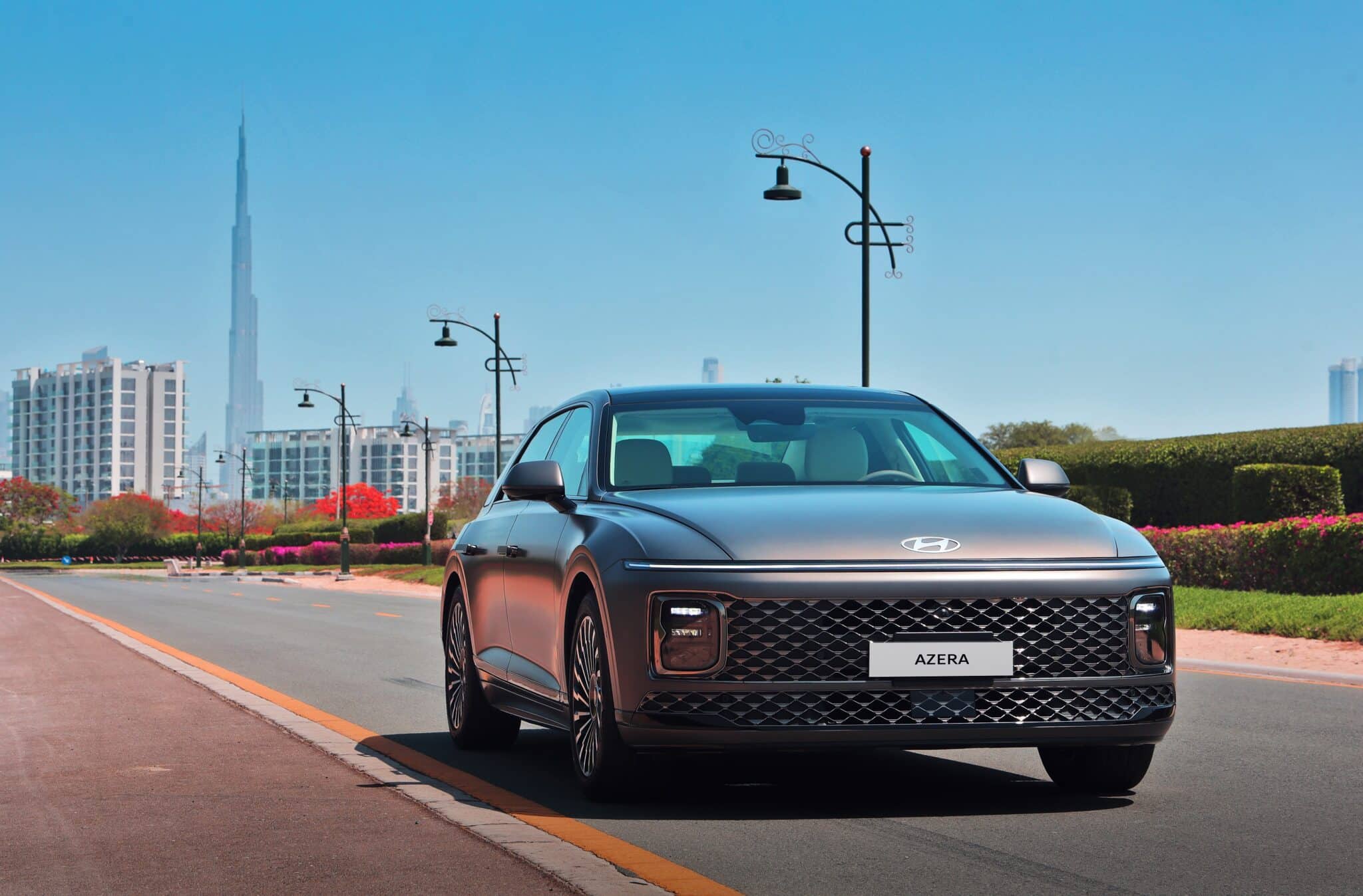 Hyundai Introduces The All-New Azera Flagship Sedan In The Middle East - Hyundai UAE